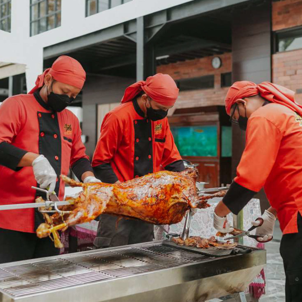Resep Kambing Guling Utuh, Hidangan Istimewa untuk Berbagai Acara ...